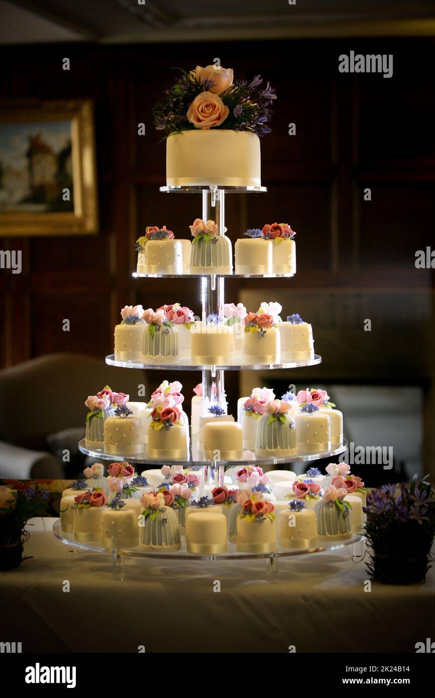 A tiered wedding cake Stock Photo - Alamy