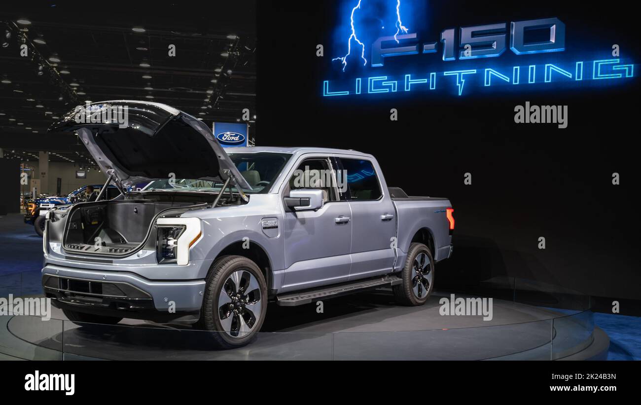 DETROIT, MI/USA - SEPTEMBER 14, 2022: A Ford F-150 Lightning EV truck ...