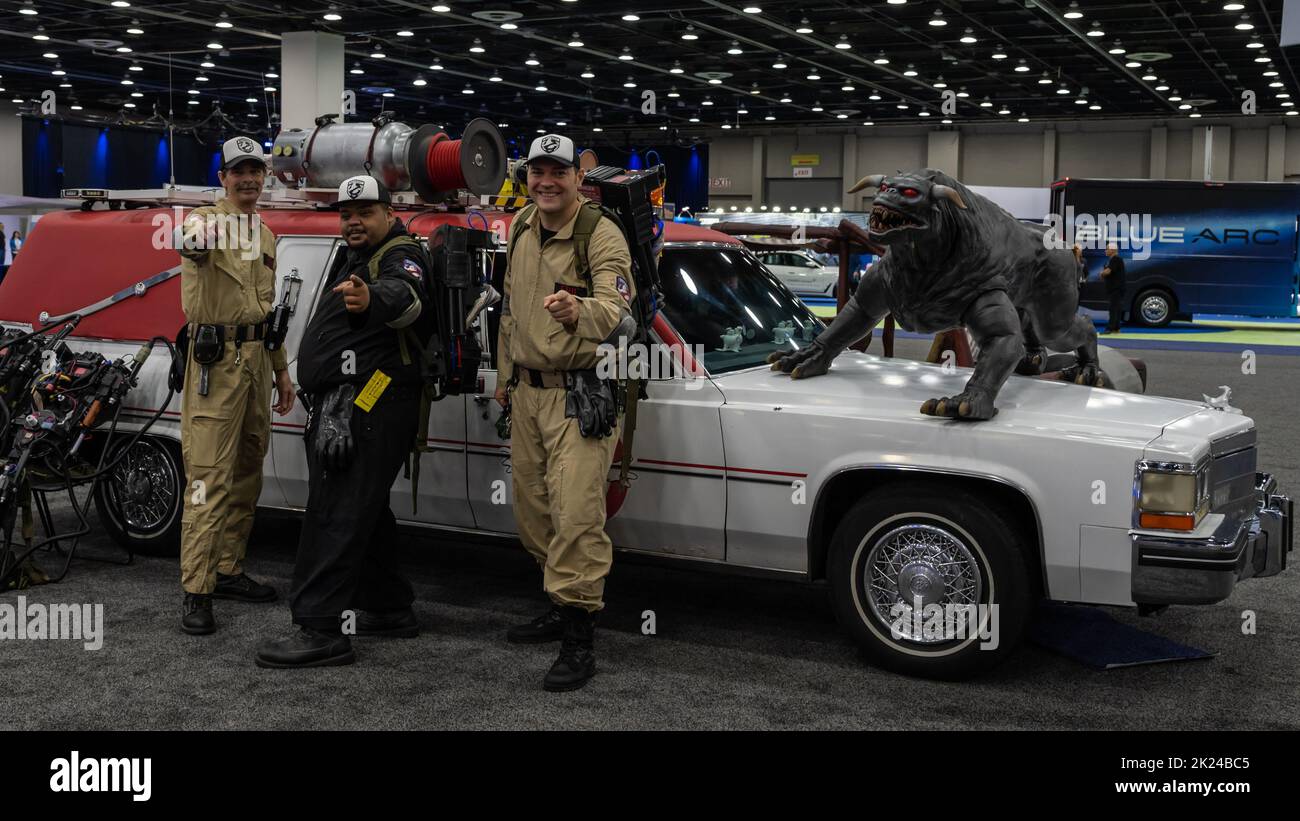 DETROIT, MI/USA - SEPTEMBER 14, 2022: Ghostbusters pose with terror dog ...