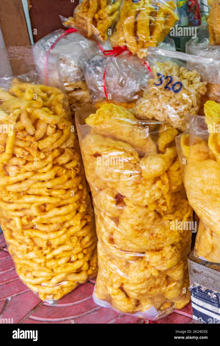 Smelly fish market china hi-res stock photography and images - Alamy