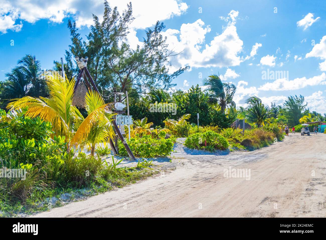 Muddy pond mexico hi-res stock photography and images - Alamy