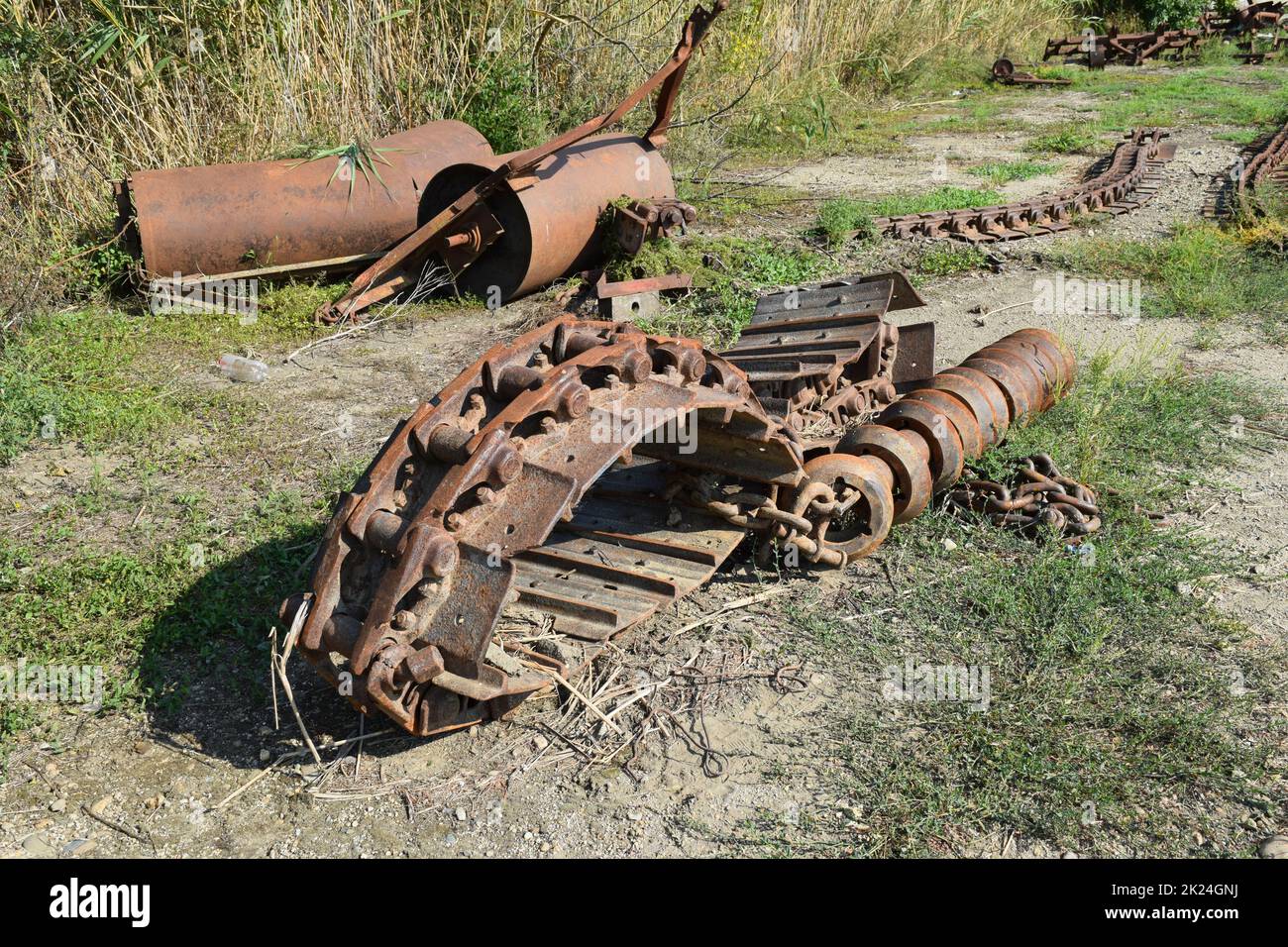 Tract vehicle hi-res stock photography and images - Alamy