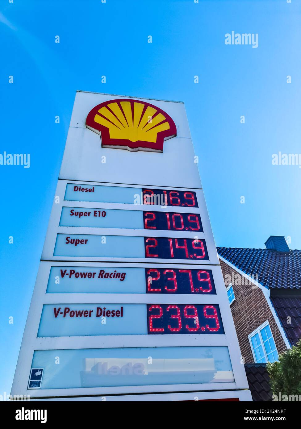 Fuel prices ukraine europe hi-res stock photography and images - Alamy