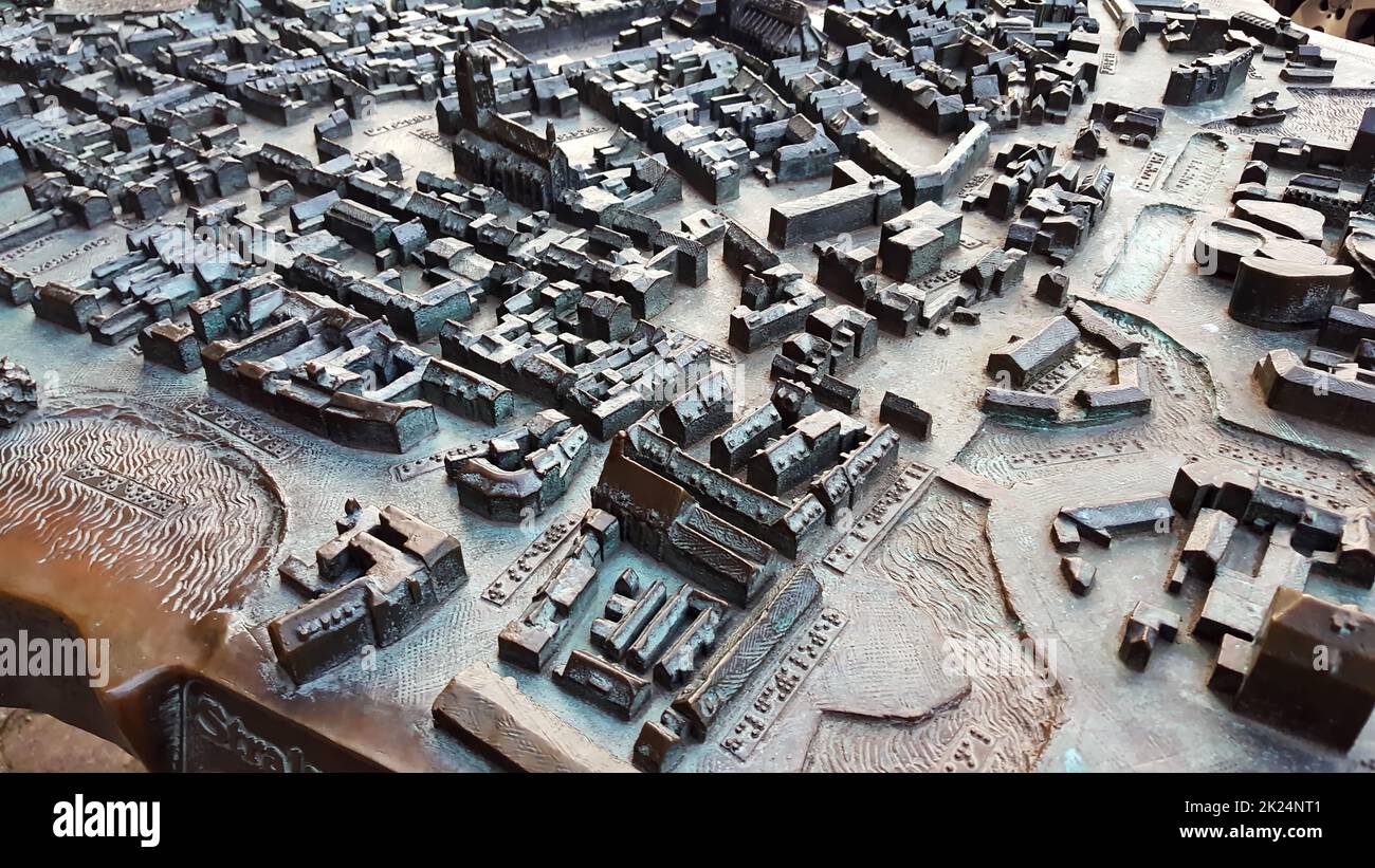 Bronze city map hi-res stock photography and images - Alamy