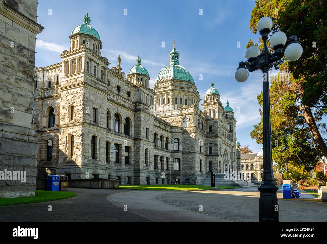 Beautiful view of British Columbia Parliament Buildings in Victoria ...