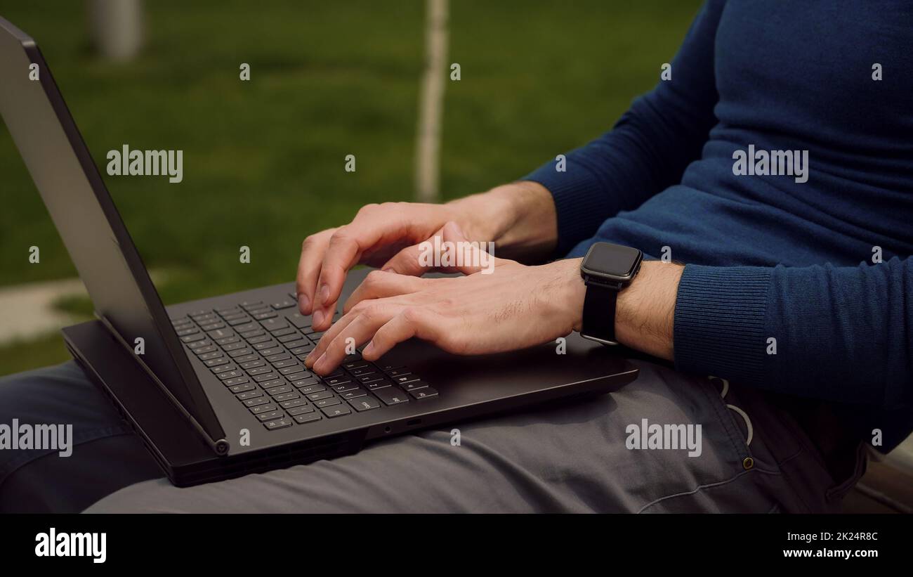 Scrolling laptop touchpad hi-res stock photography and images - Alamy