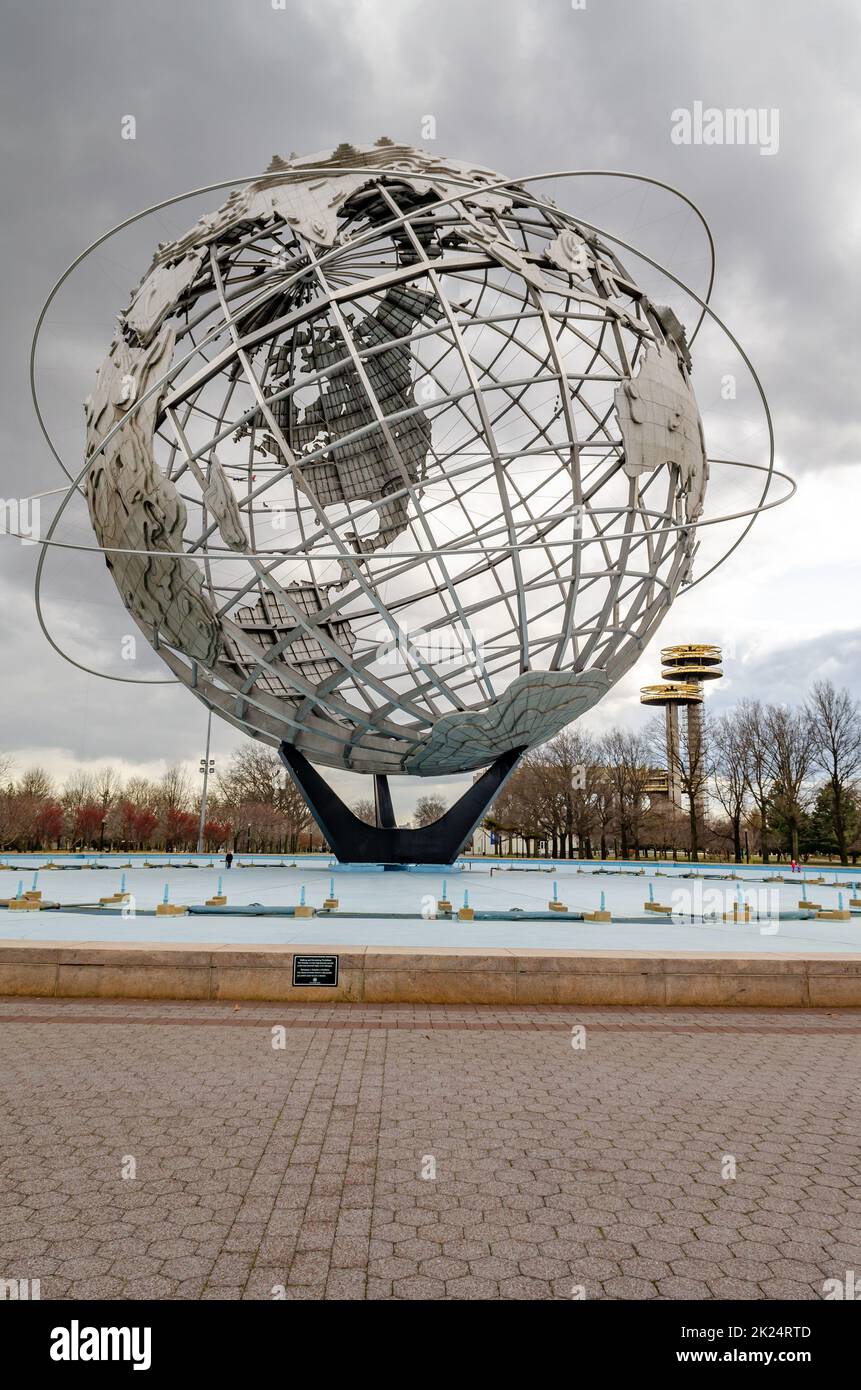 Worlds fair observation towers hi-res stock photography and images - Alamy