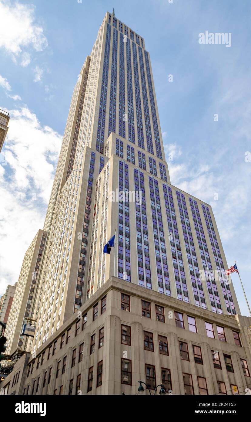 Empire State Building New York City, low angle side view during a sunny ...