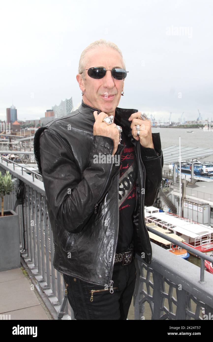 Rockmusic hi-res stock photography and images - Alamy