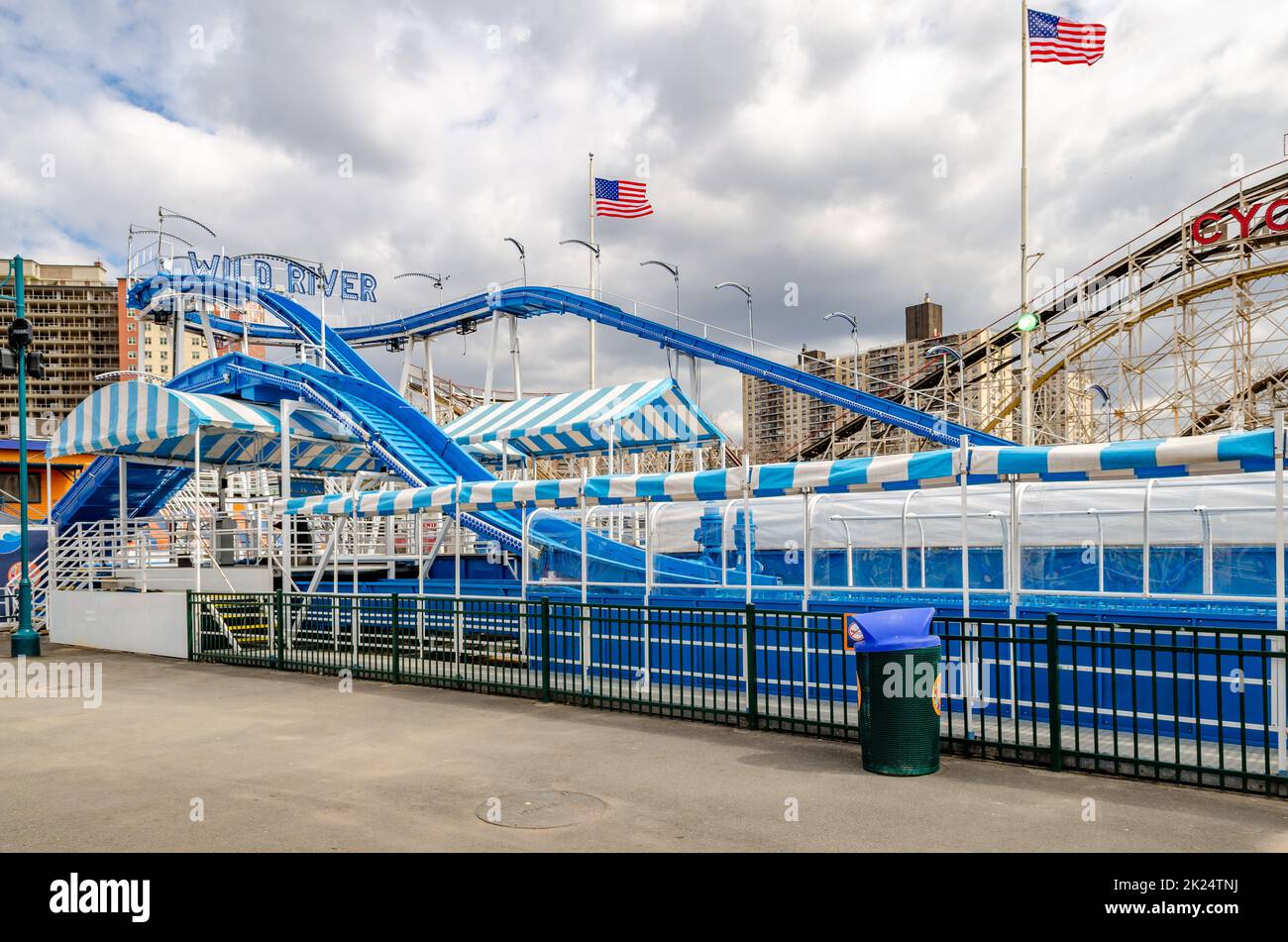 River luna hi-res stock photography and images - Alamy