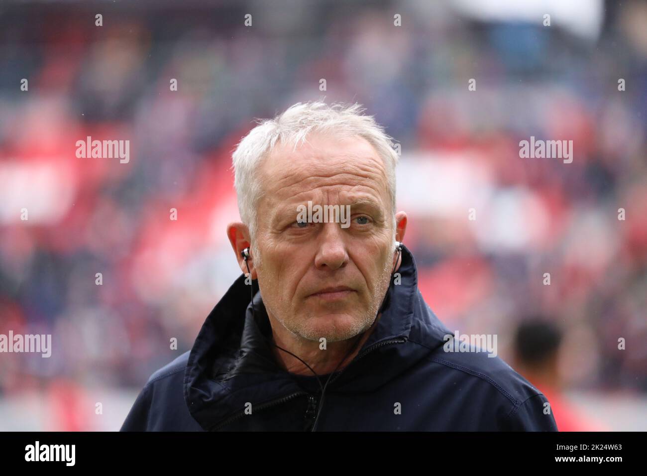 Trainer Christian Streich (Freiburg) vor dem Spiel der 1. FBL: 21-22: ...