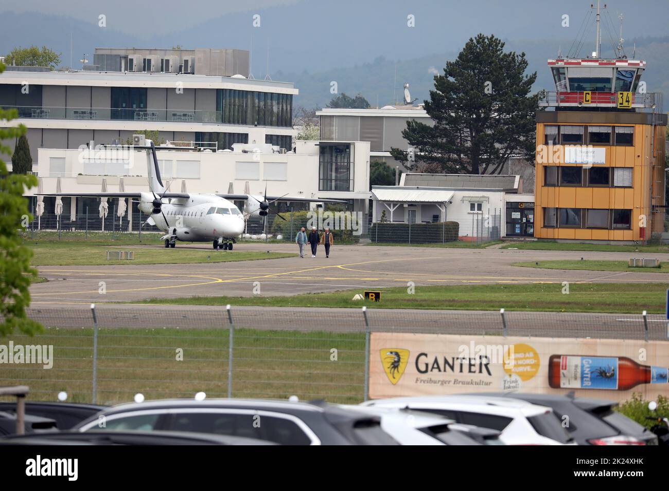 Passagierflugzeug vom typ dornier do 326bild hi-res stock photography ...