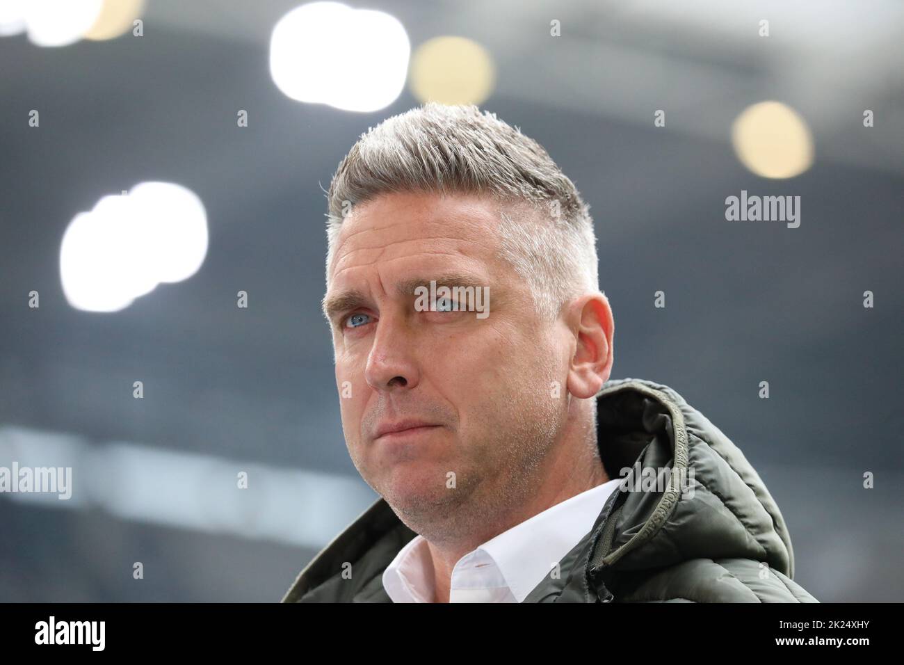 Sky reporter torben hoffmann hi-res stock photography and images - Alamy