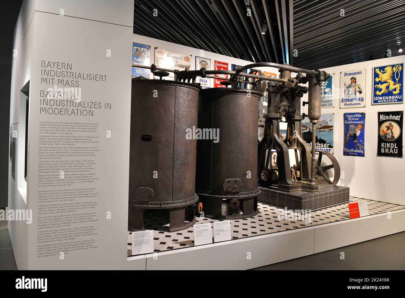 Haus der bayerischen Geschichte in Regensburg, Niederbayern, Bayern ...