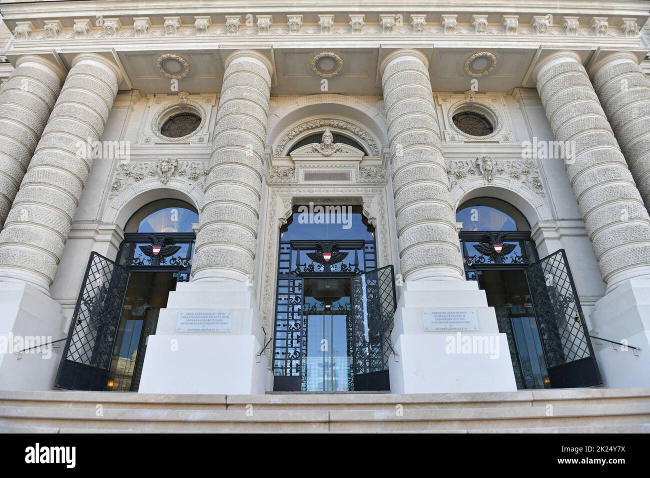 Justizpalast auf dem Schmerlingplatz in Wien, mit Oberster Gerichtshof ...