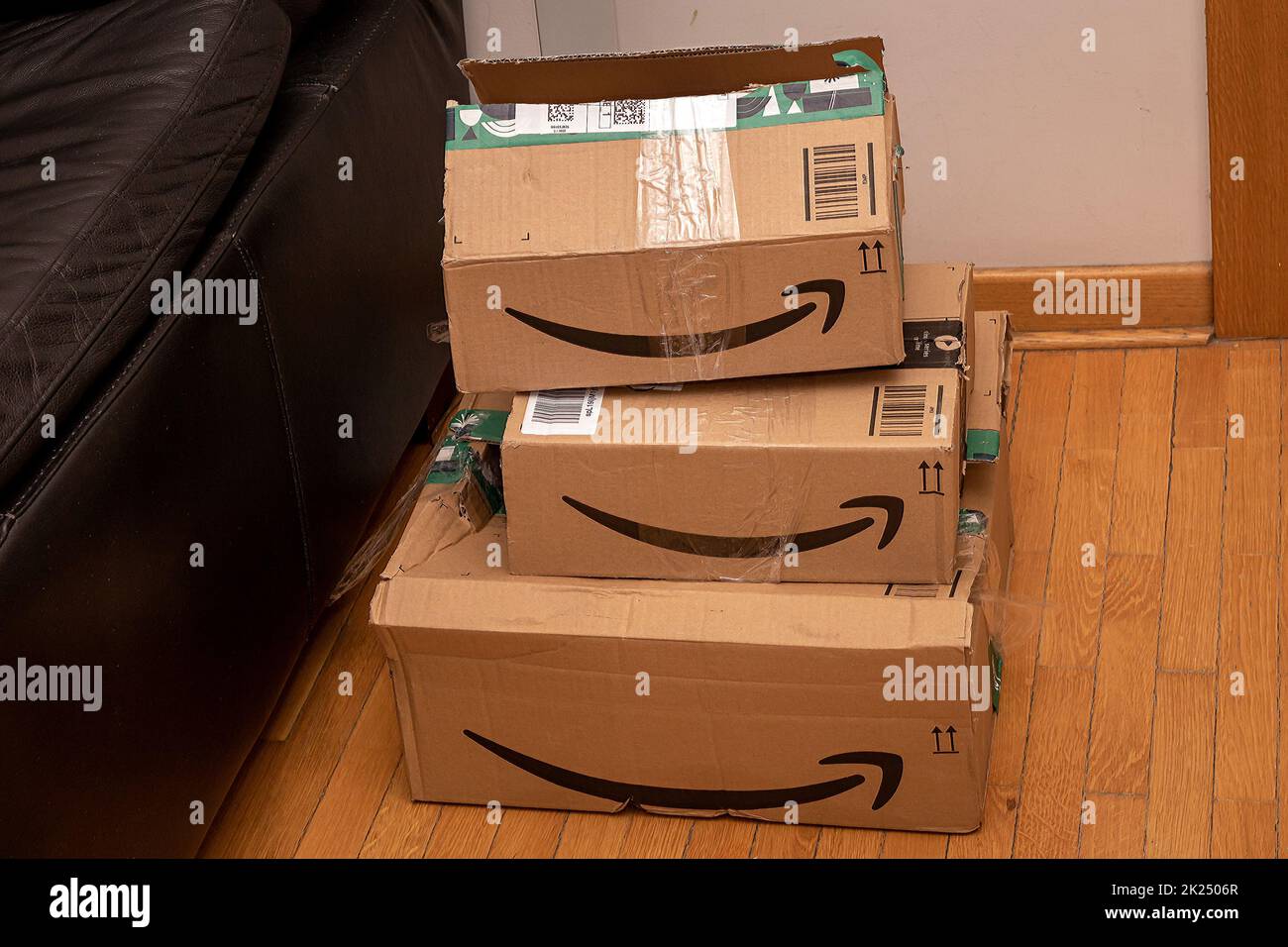 United parcel service pile hi-res stock photography and images - Alamy