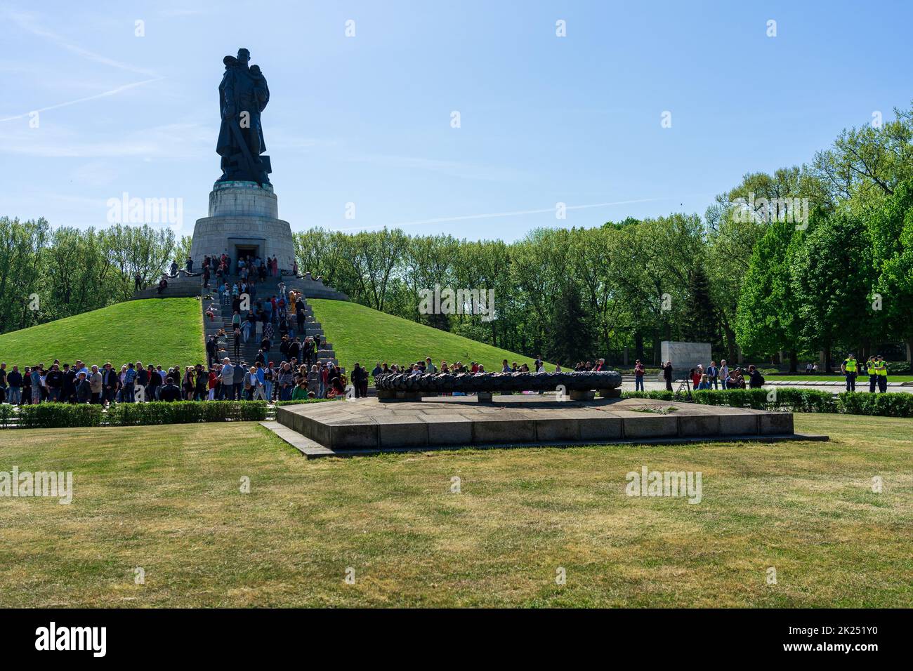 BERLIN - MAY 09, 2022: Victory Day in Treptower Park. Guests and ...
