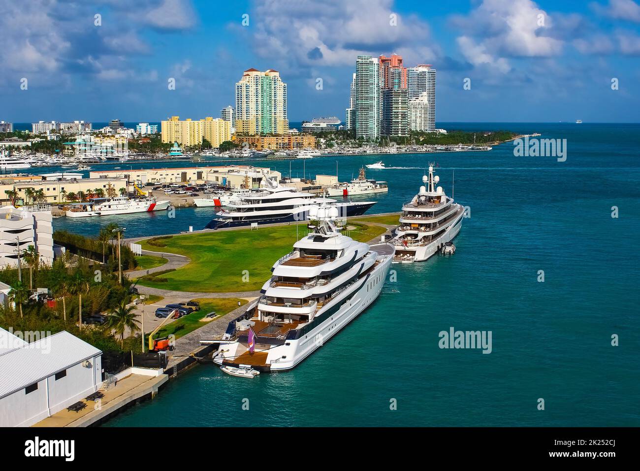 Luxury apartments in port of Miami - view from cruise liner Stock Photo ...