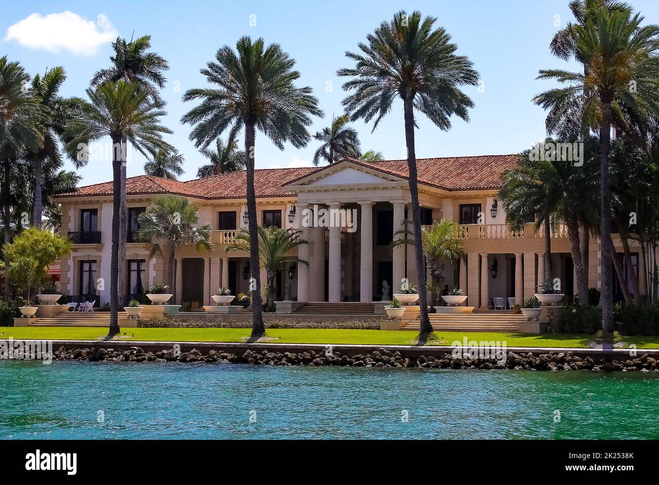 Luxurious mansion in Miami Beach, florida at U.S.A Stock Photo - Alamy