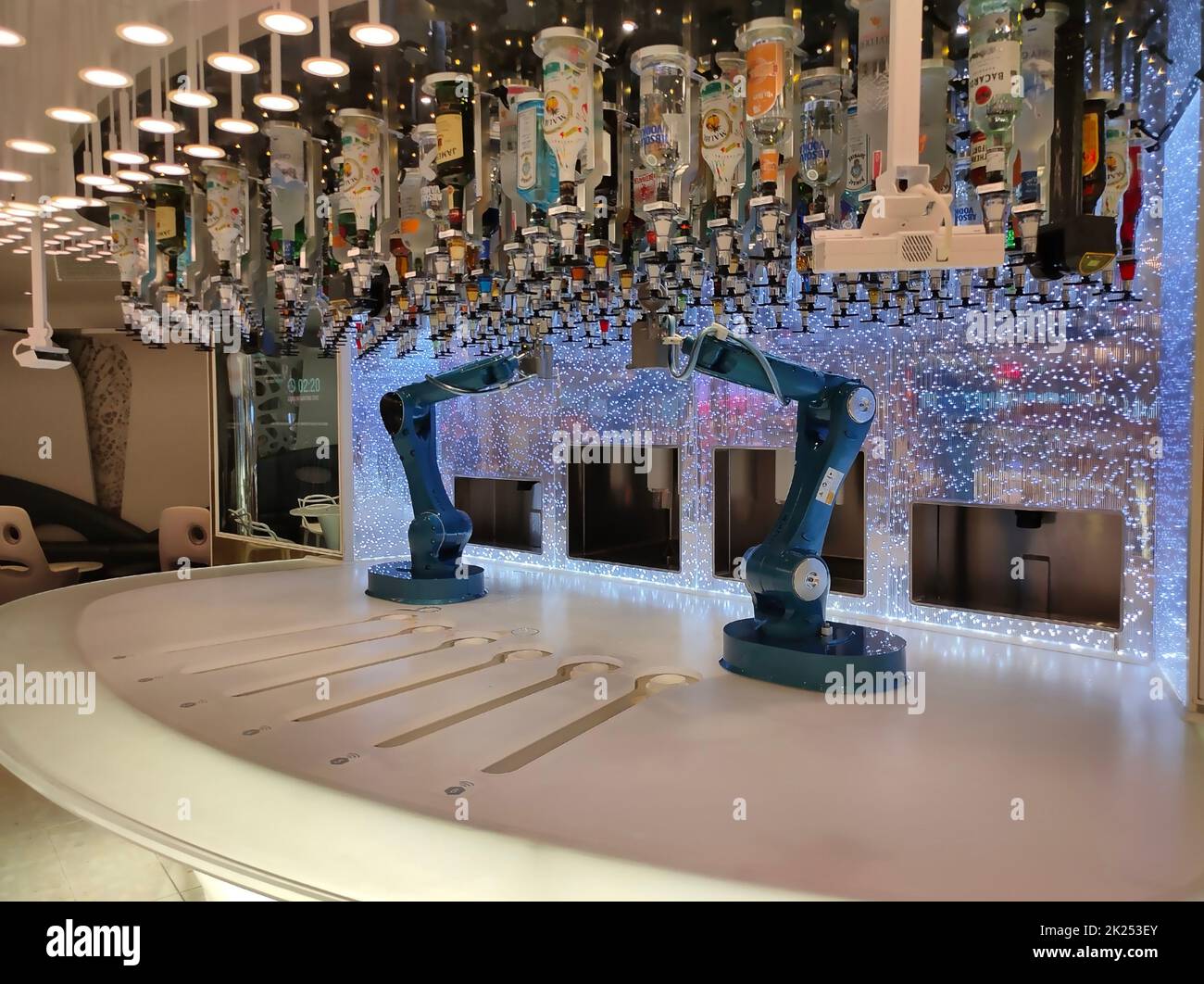 Miami, USA - April 29, 2022: Robots at bar Bionic Bartenders on ...