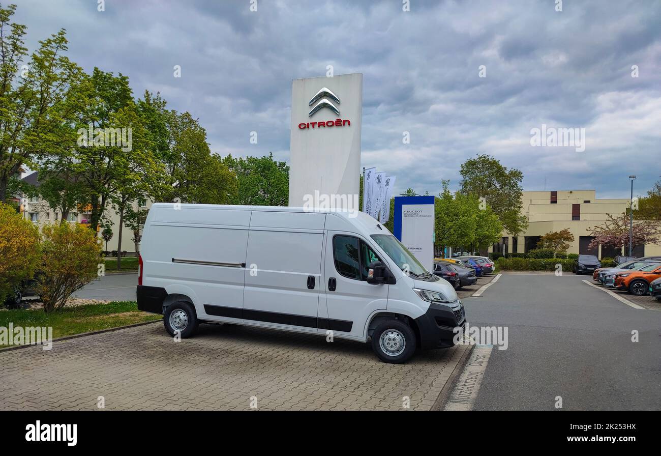 Peu business company logo hi-res stock photography and images - Alamy