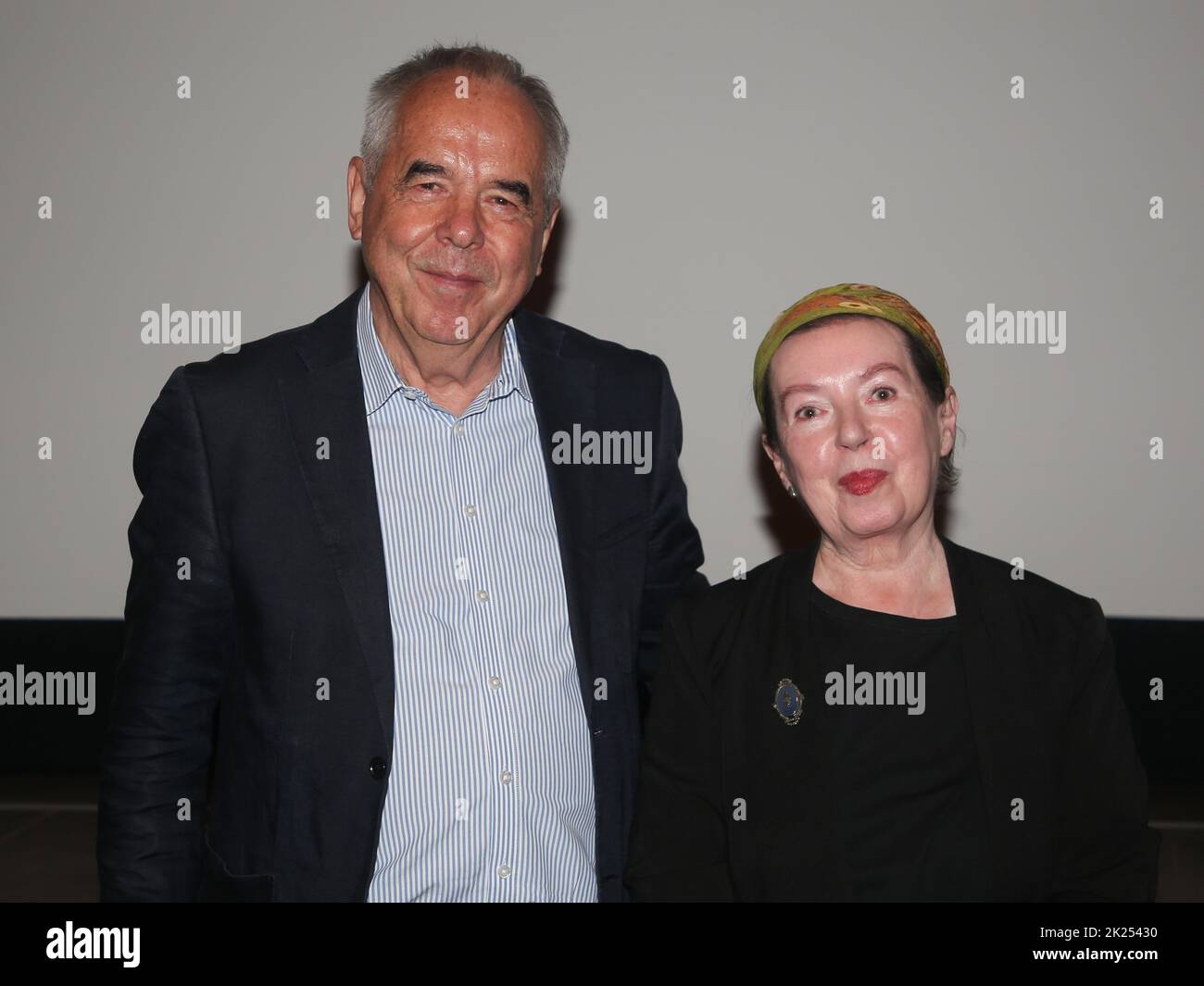 Berliner Kulturwissenschaftler Paul Werner Wagner mit Film- und ...