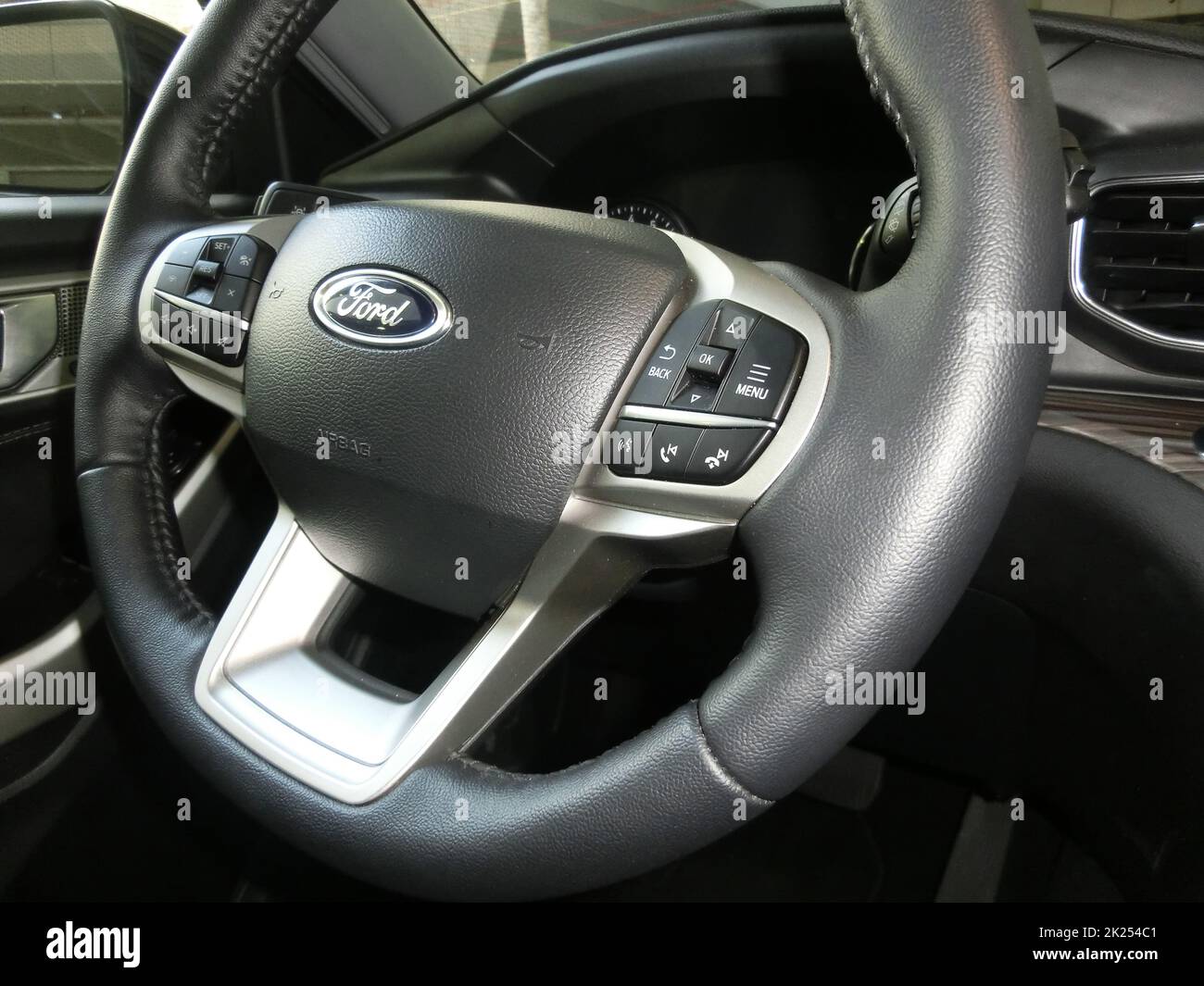 Miami, USA - May 07, 2022: Ford Explorer 2021 steering wheel, badge ...