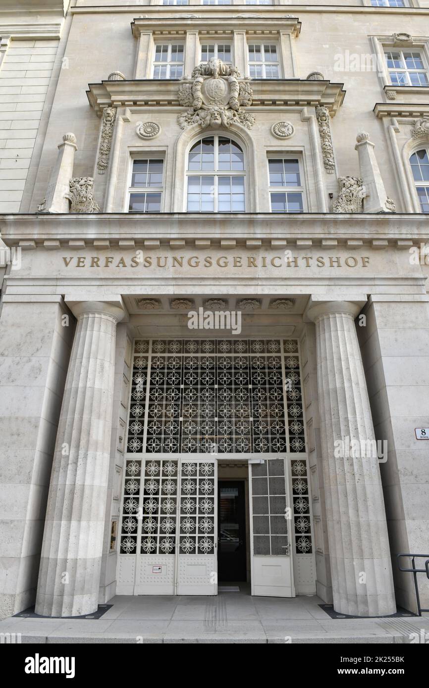 Verfassungsgerichtsbarkeit hi-res stock photography and images - Alamy