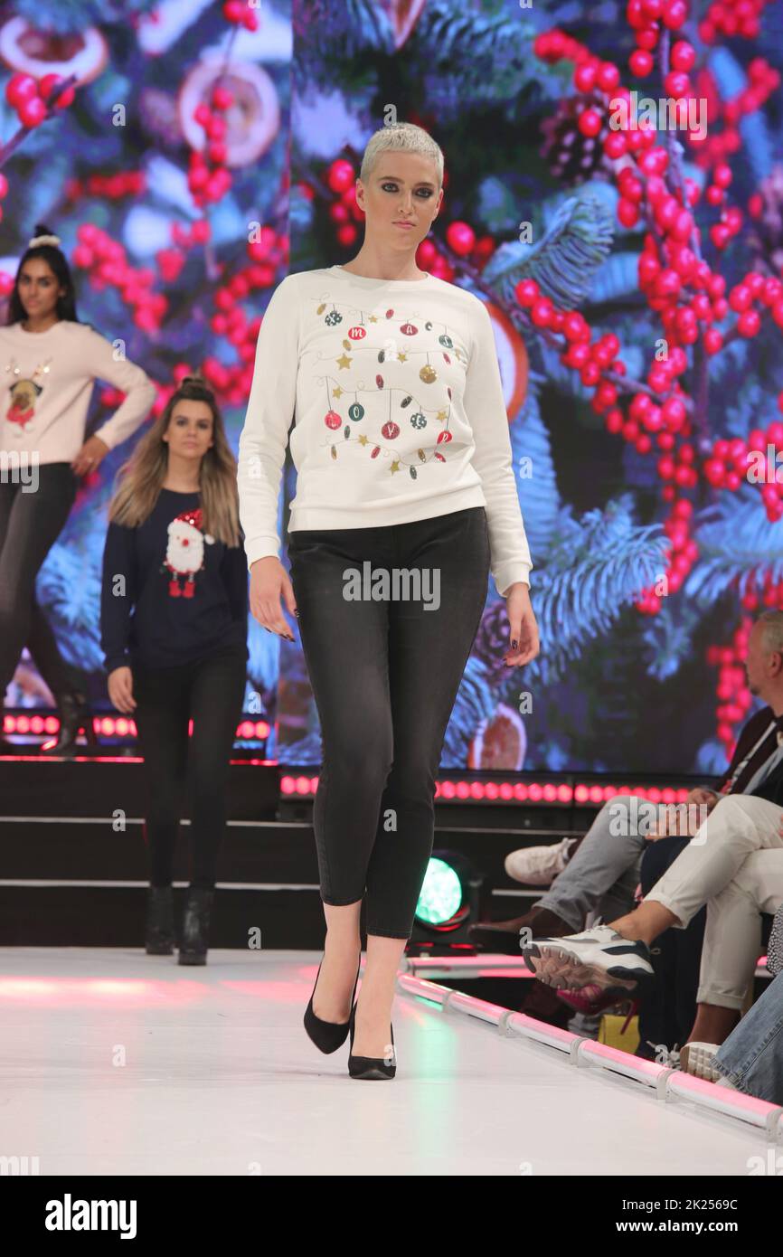 Lou-Anne Gleissenebner-Teskey, Ernstings Family Fashion Show Herbst ...
