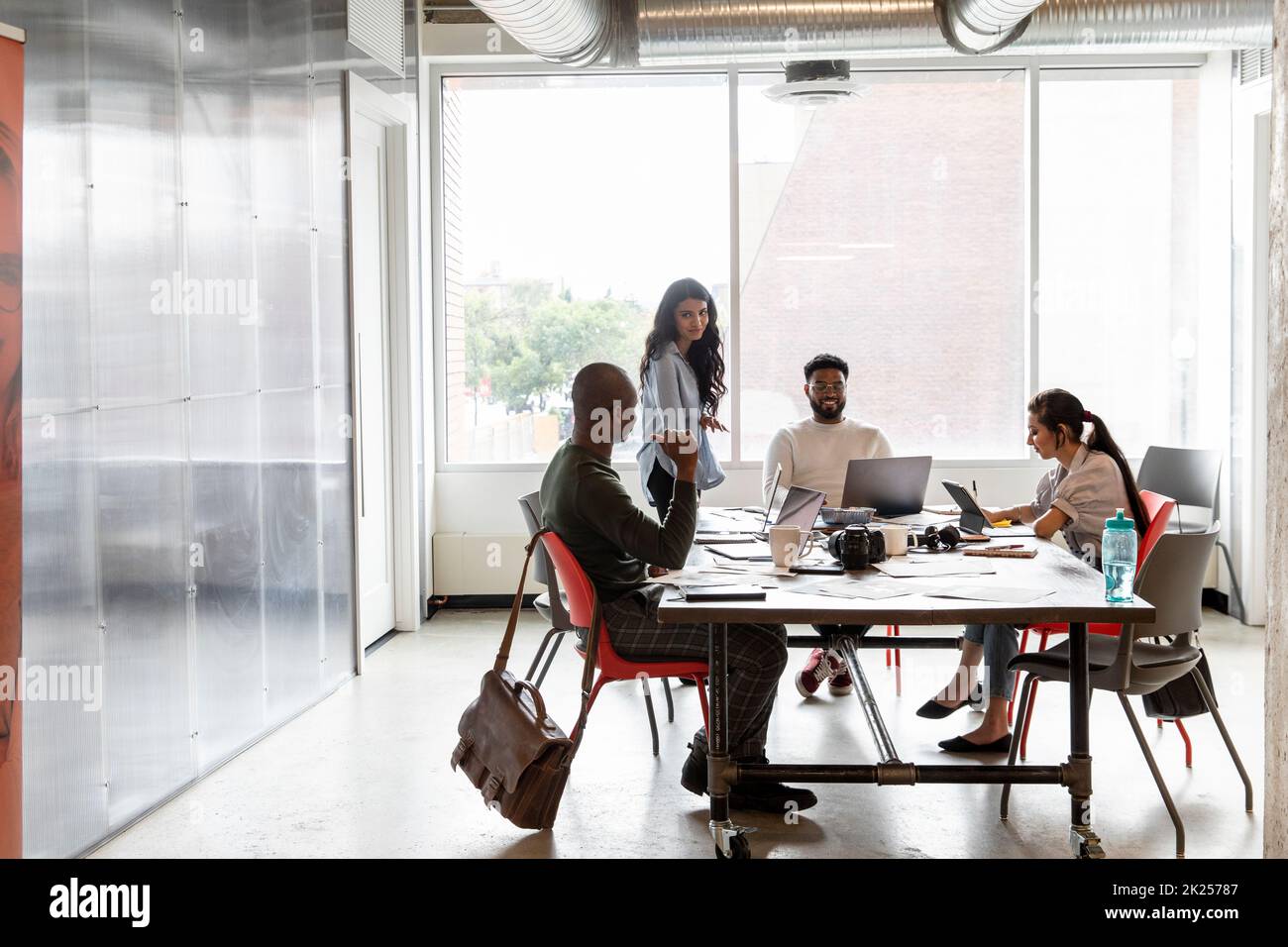 Team collaboration graphic technology hi-res stock photography and ...