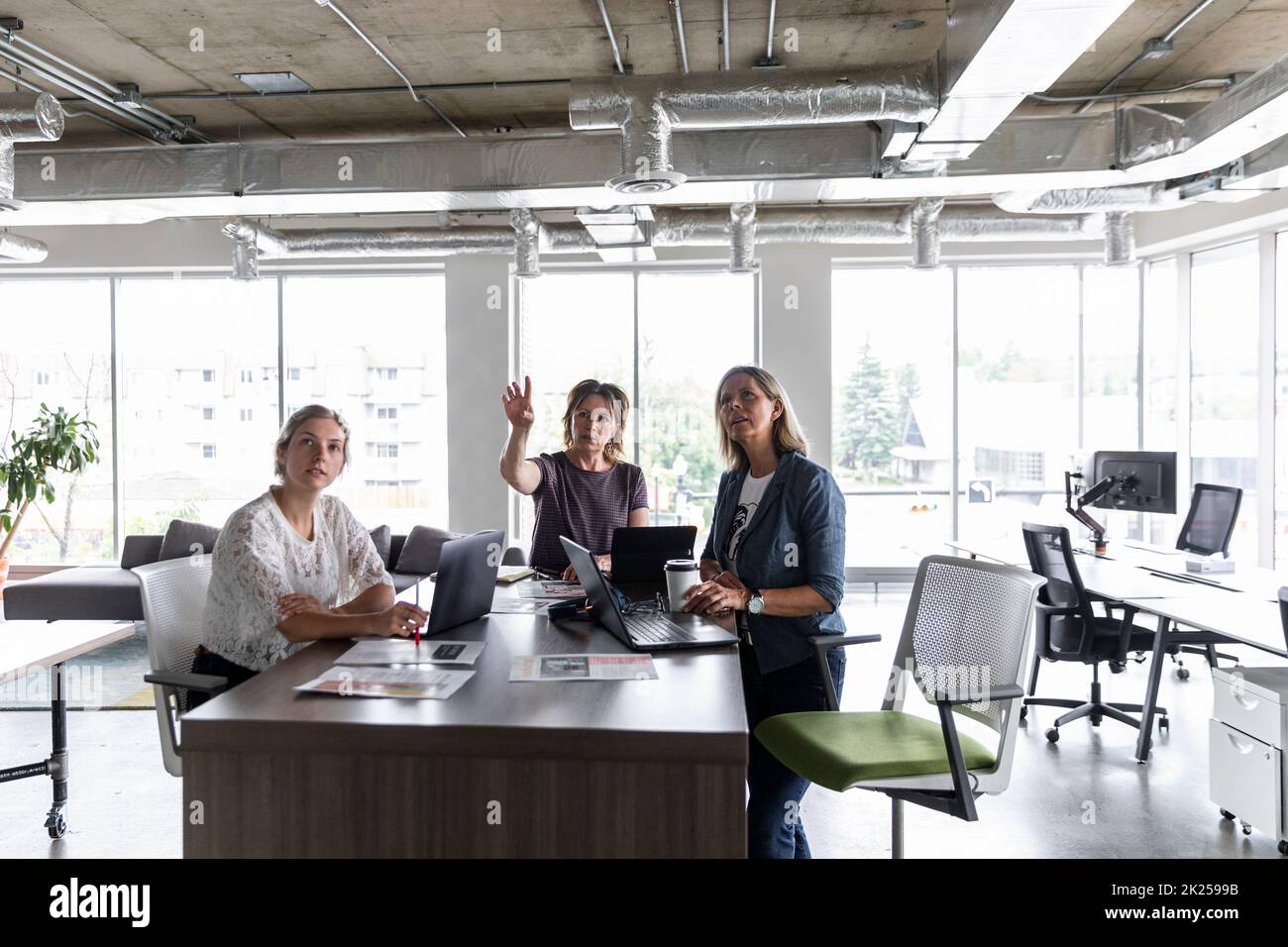 From the table hi-res stock photography and images - Alamy