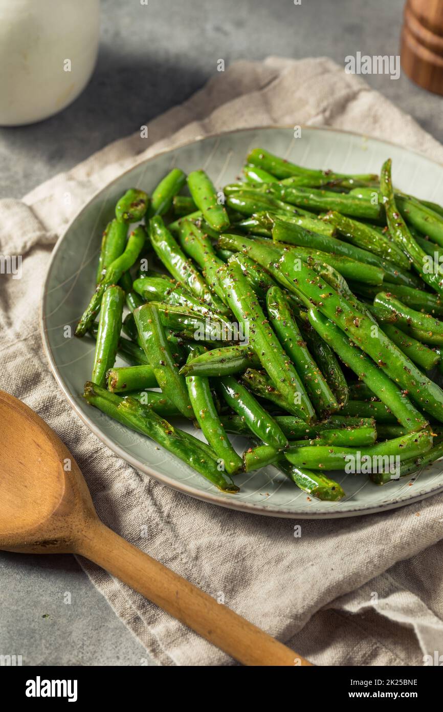 Homemade Sauteed Green Beans with Salt and Pepper Stock Photo - Alamy