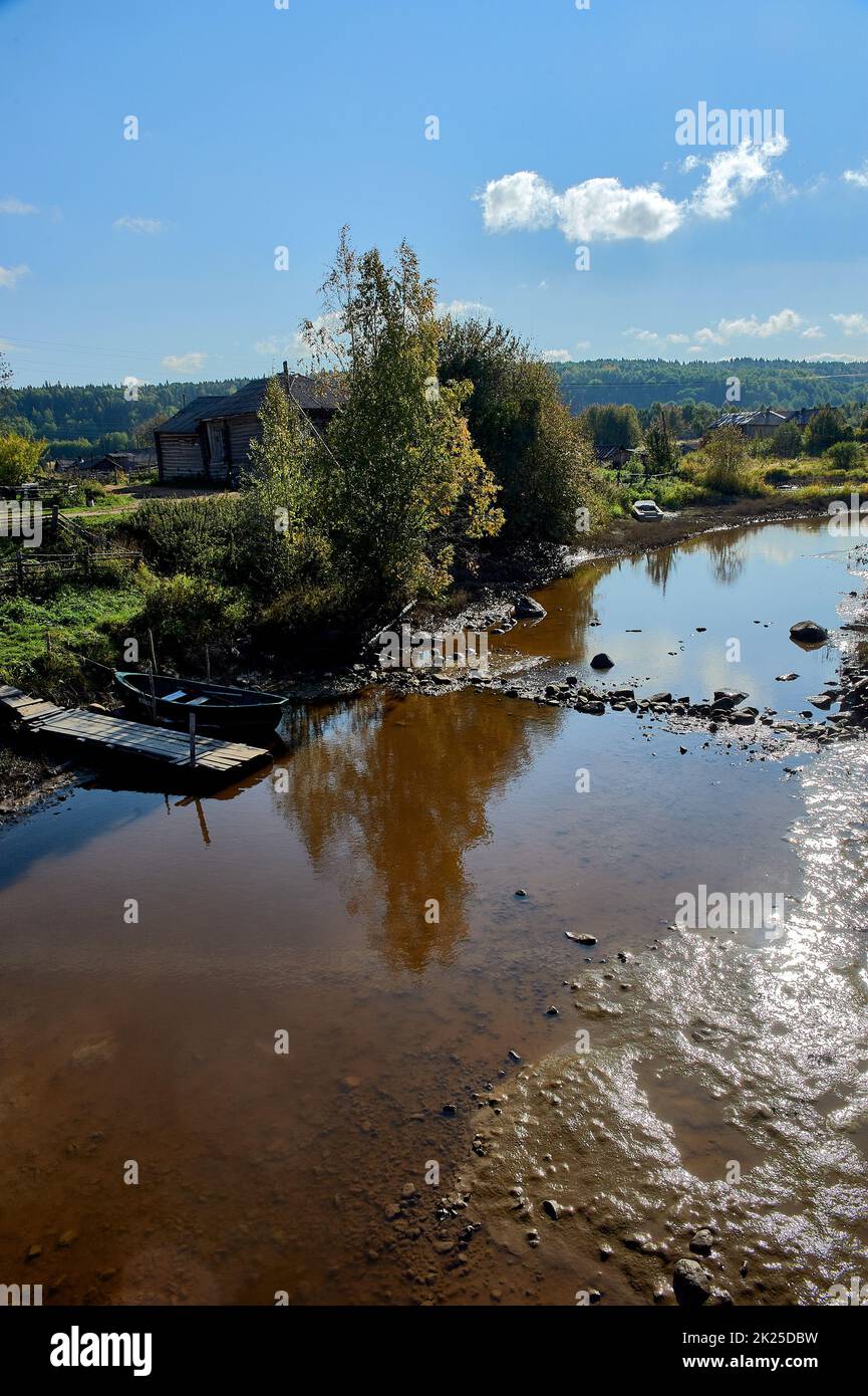 Shallow river on background hi-res stock photography and images - Alamy