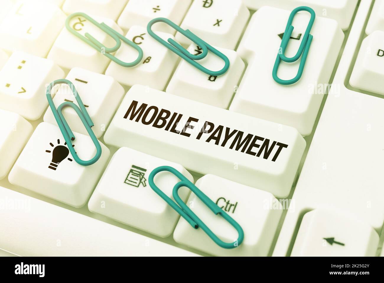 Cashless sign hi-res stock photography and images - Alamy