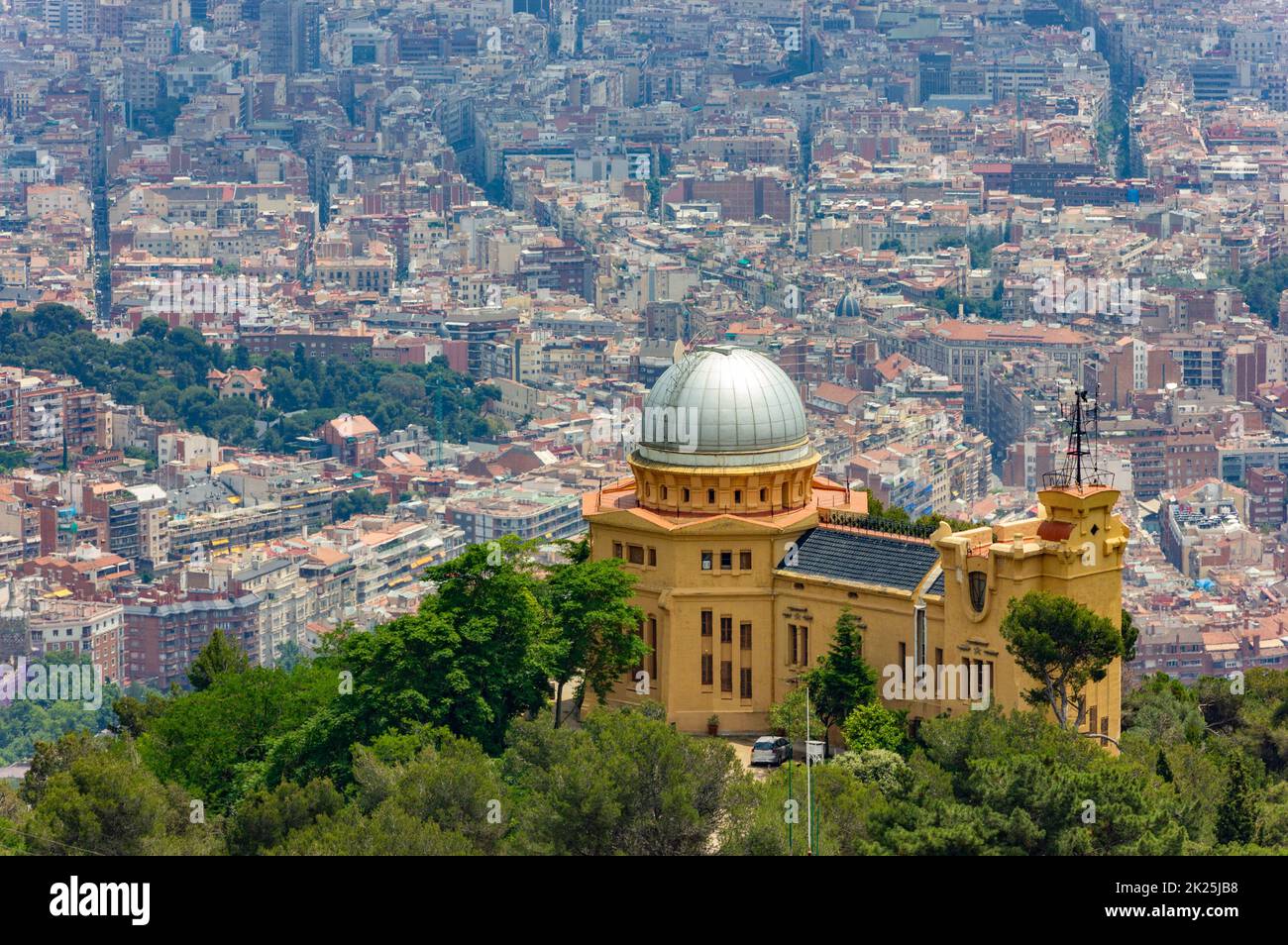 Fabra observatory telescope hi-res stock photography and images - Alamy