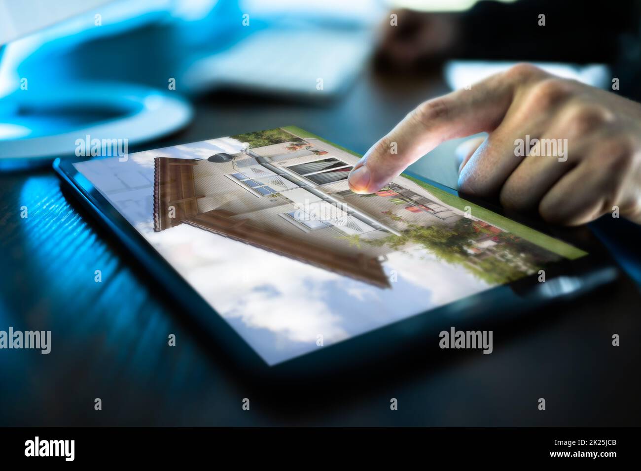 Real estate agency work hi-res stock photography and images - Alamy