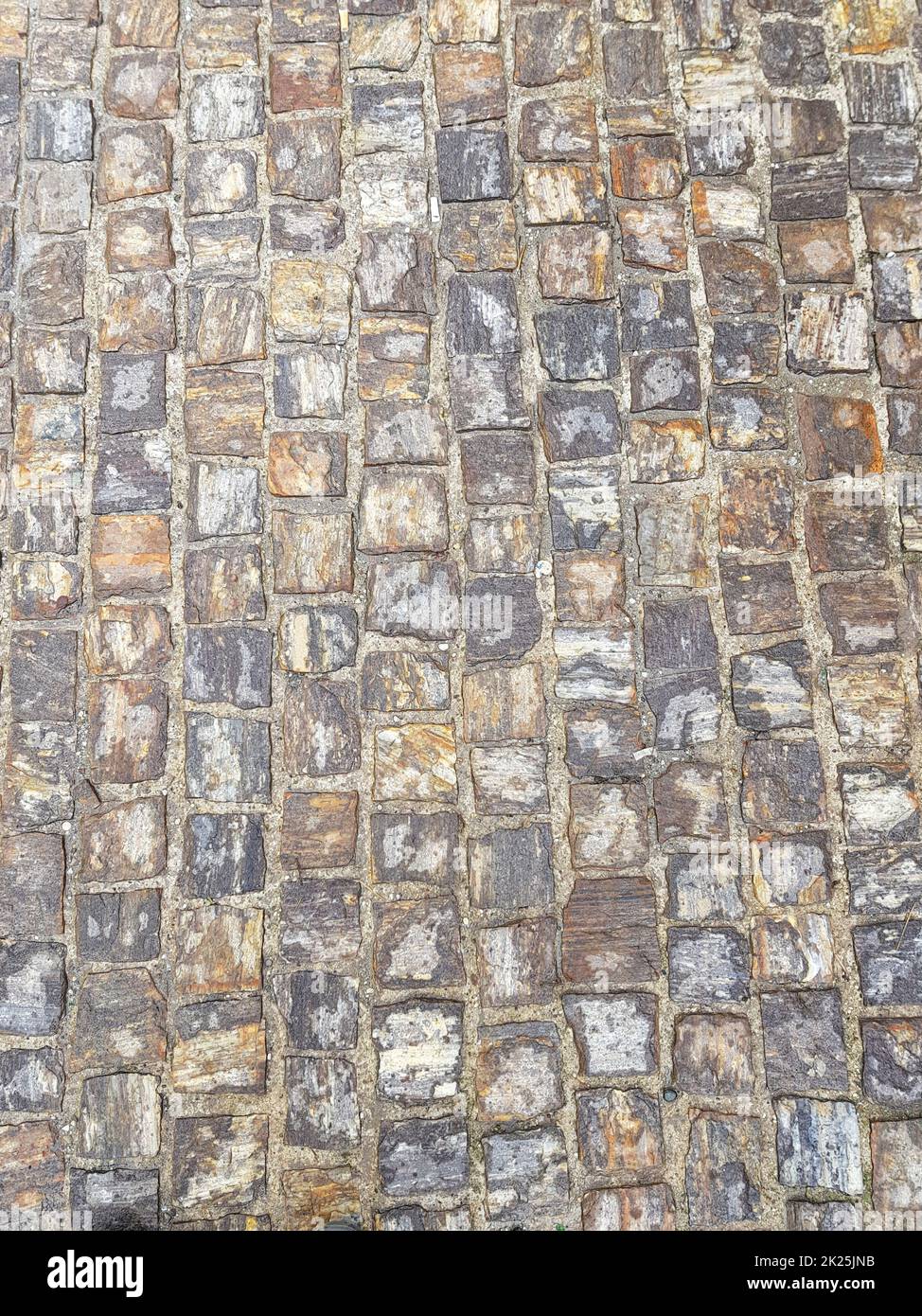 Path pathway tiles hi-res stock photography and images - Alamy