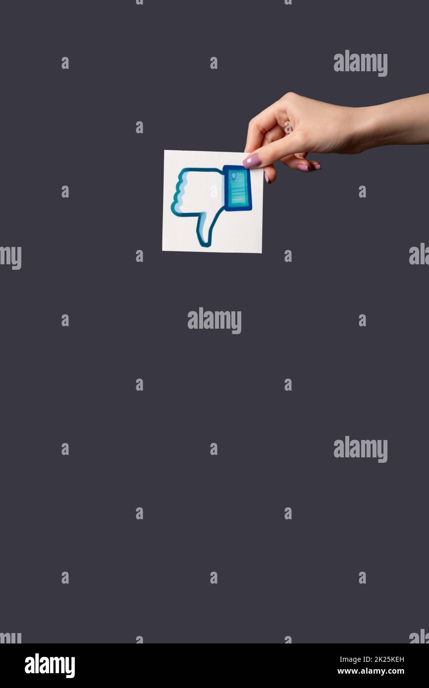 Negative social media feedback hi-res stock photography and images - Alamy