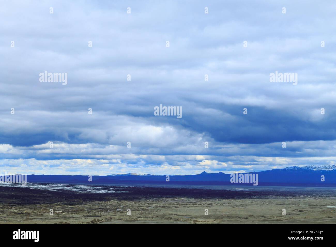 Dark desolate hi-res stock photography and images - Alamy