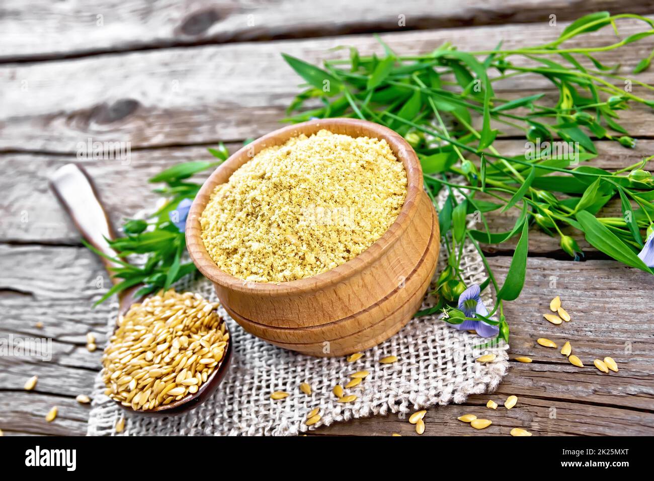 Flax flour in bowl hi-res stock photography and images - Alamy