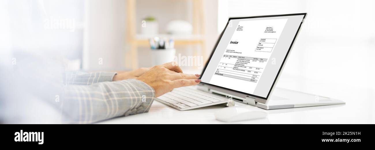 Online Digital E Invoice Stock Photo - Alamy