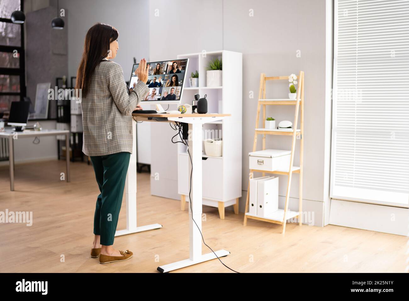 Adjustable height hi-res stock photography and images - Alamy