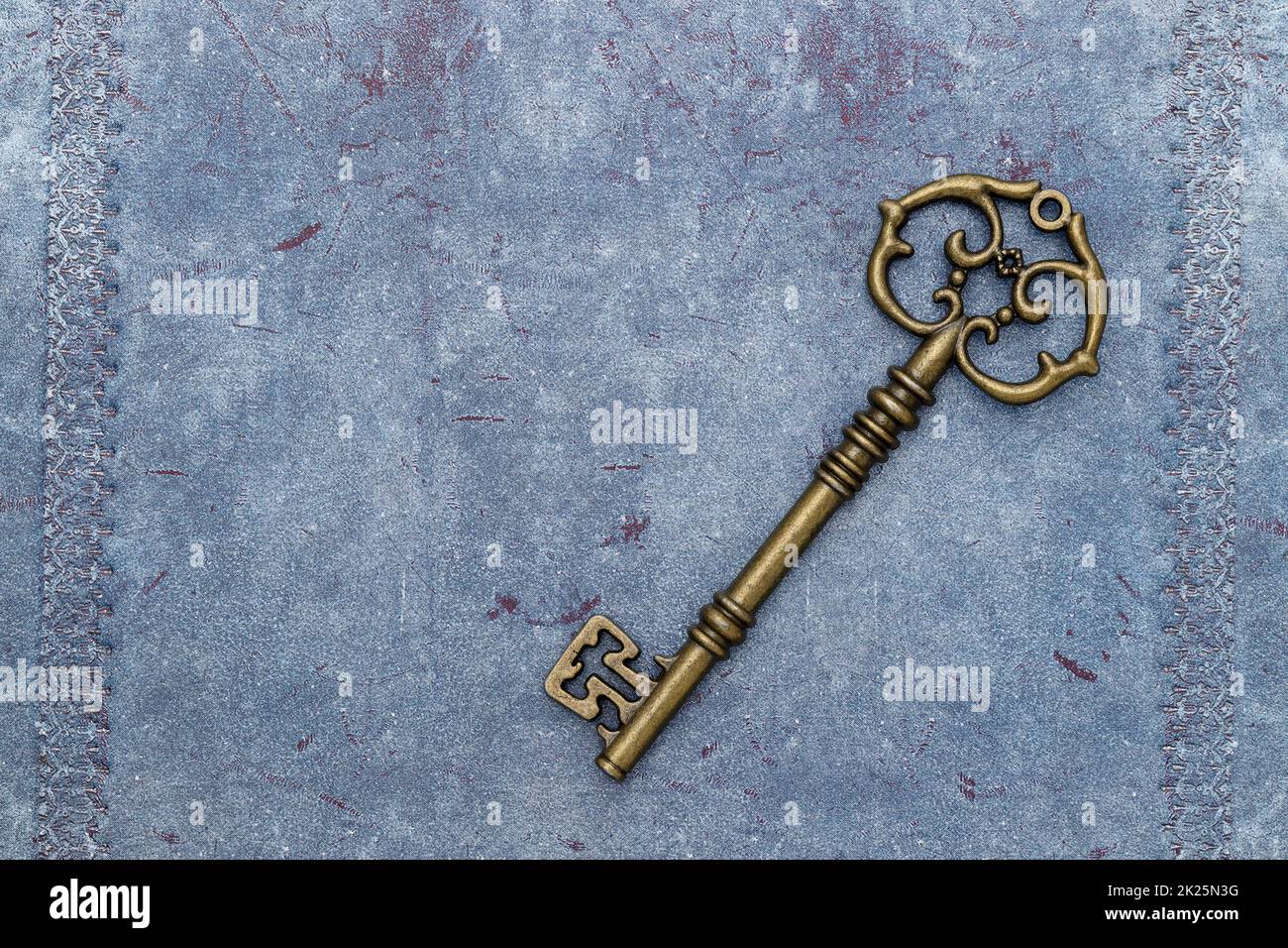 Blue rusted background hi-res stock photography and images - Alamy
