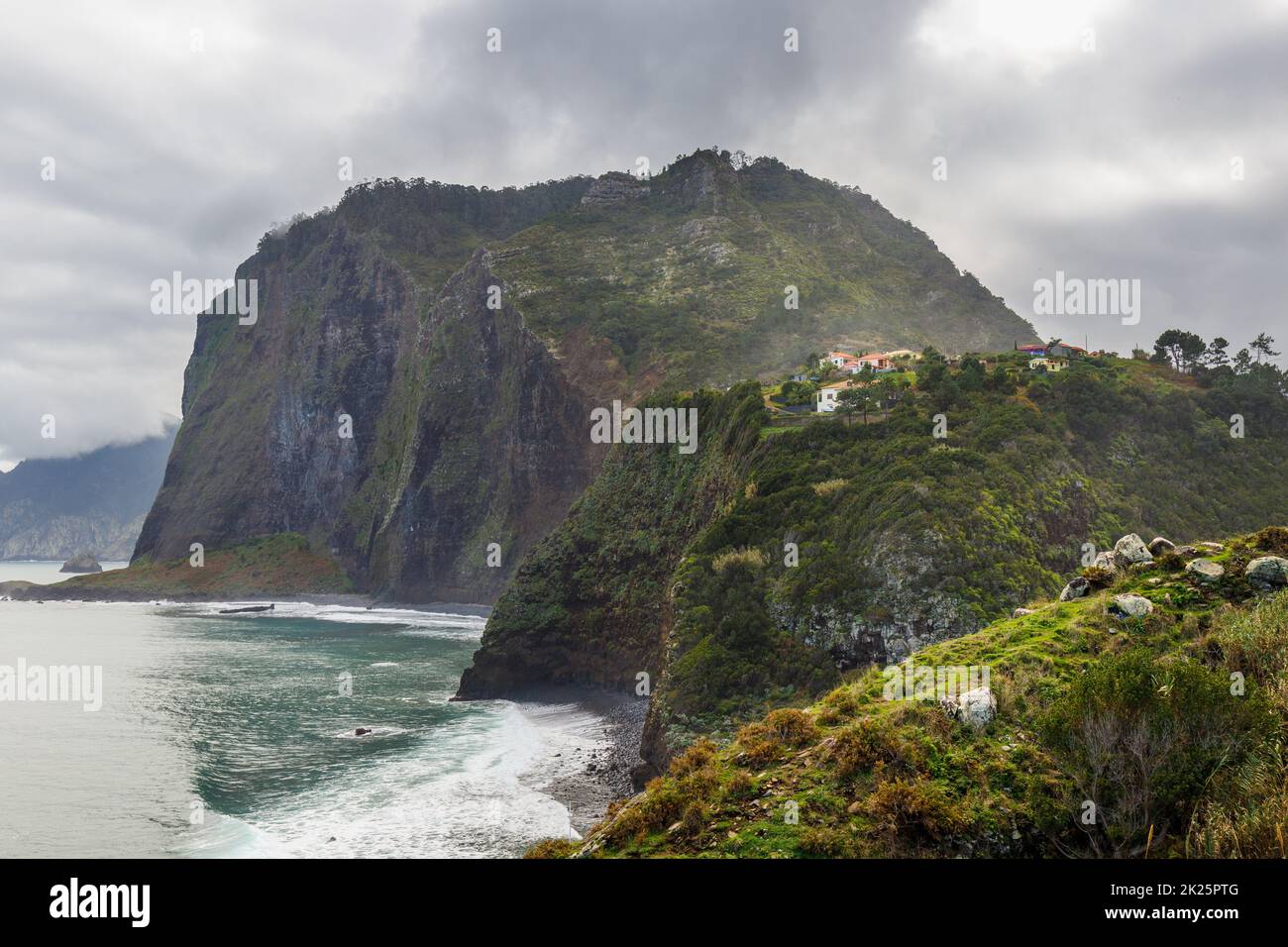 Madeira view from the crane viewpoint on the Guindaste mirador Stock ...