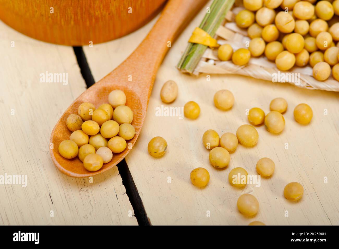 organic soya beans Stock Photo - Alamy
