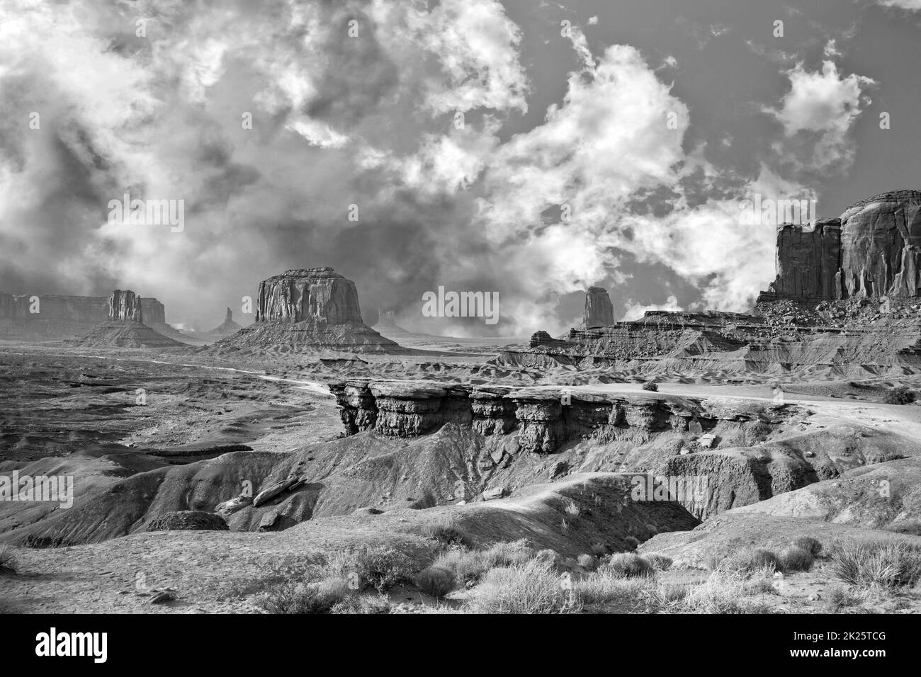 scenic view of monument valley Stock Photo - Alamy