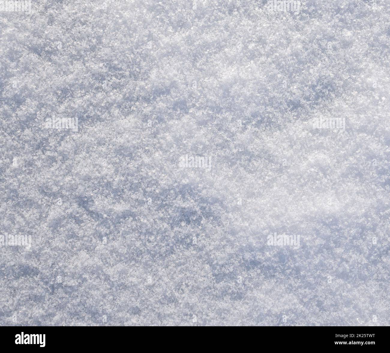 Snow covered water surface hi-res stock photography and images - Alamy