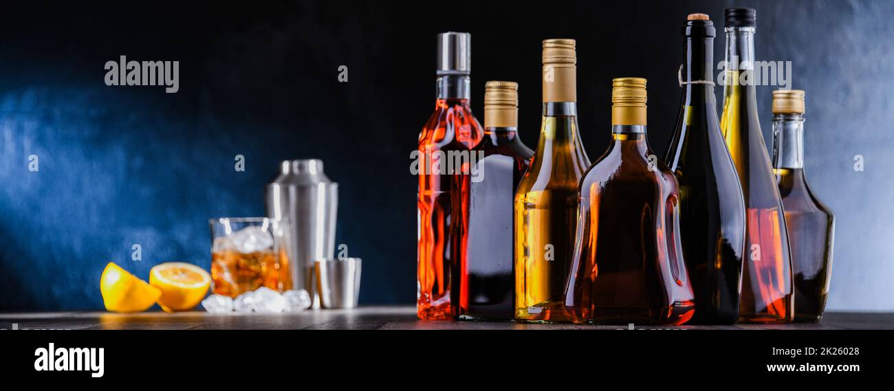 Bartender bar liquor bottles hi-res stock photography and images - Alamy