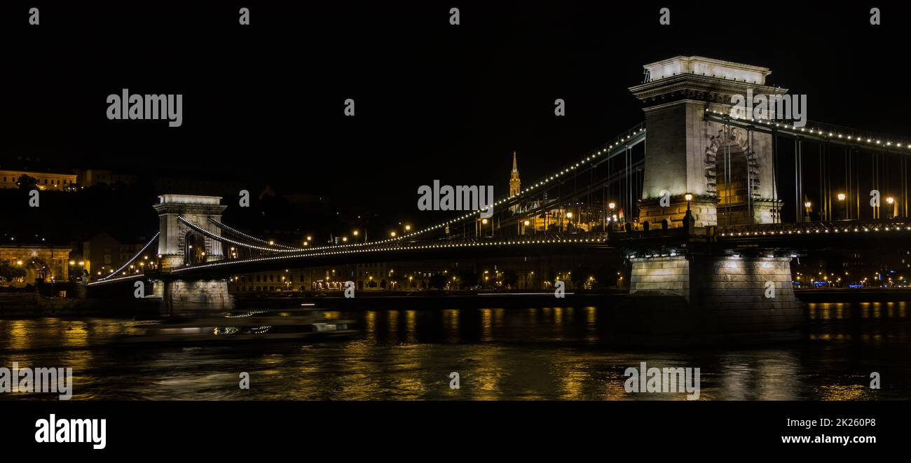 SzÃ©chenyi Chain Bridge I Stock Photo - Alamy