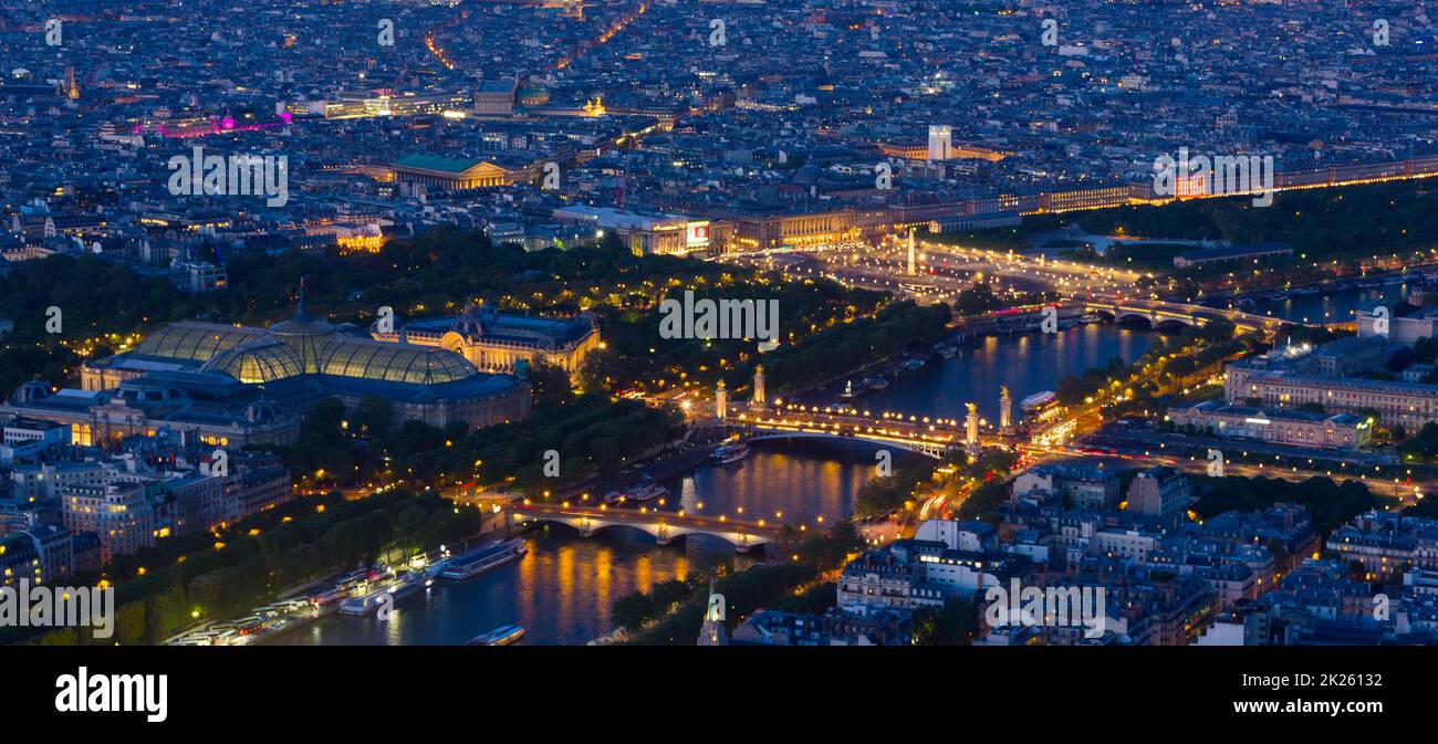 Paris attractions hi-res stock photography and images - Alamy